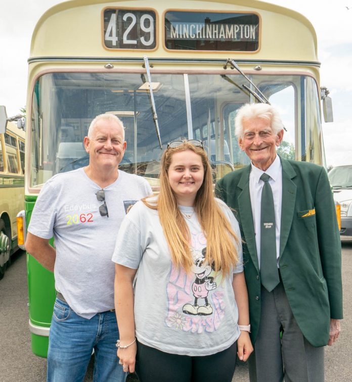 Video and pictures: visitors flock to Stroud Vintage Bus show | Stroud ...